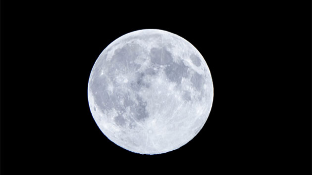Epic Full Moon Lights Up Christmas for First Time in Nearly 40 Years ...